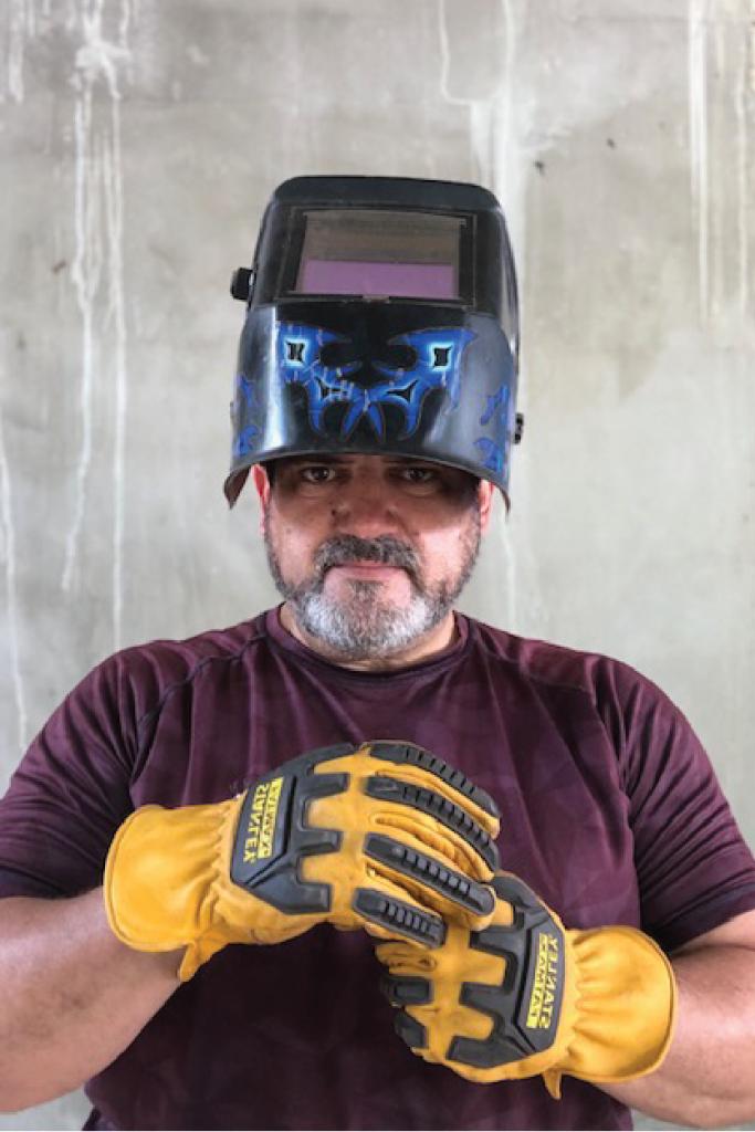 Carlos R. Vega Guzmán – Departamento de Bellas Artes